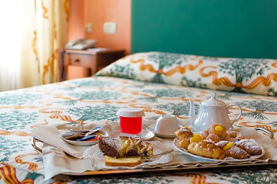 Hotel Vecchio Borgo, Palermo, Italy. Rooms