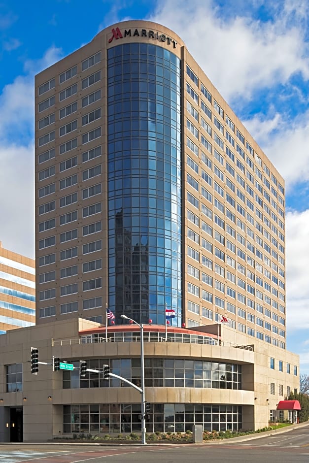 Kansas City Marriott Country Club Plaza, United States. Contact us